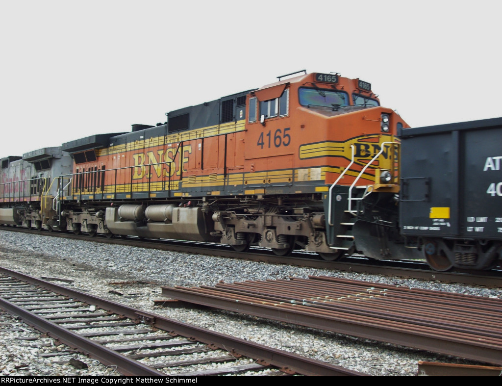 BNSF 4165